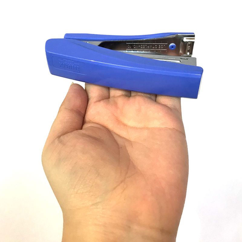 Bấm Kim Số 10 Munix 25007 - Xanh Dương - FAHASA.COM