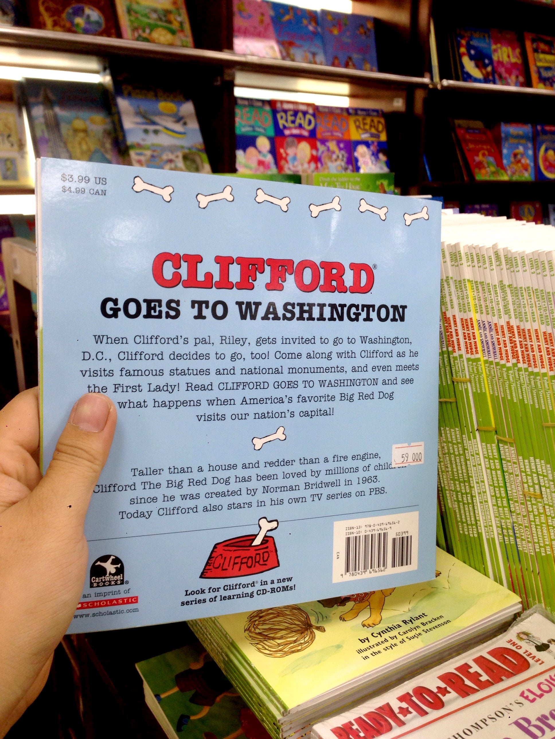 Clifford Goes to Washington - FAHASA.COM